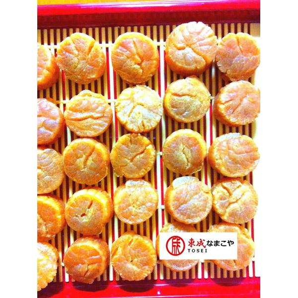 【発売日：2018年11月11日】北海道ぎょれんの正規品です。じっくりと旨味を凝縮した海の恵みです。◆名称　　　　　　　　　北海道産干し貝柱一等検◆原材料　　　　　　　　ほたて貝（北海道）、食塩◆内容量　　　　　　　　1kg◆サイズ　　　　...