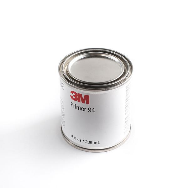 YKK SNADをより強力に接着するためのプライマーです。施工面を完全に脱脂し、ほこりなどを取り除き綿棒などで薄く塗りつけてください。5分程度で乾きますので2度塗りしSNADを圧着してください。容量：(88oz/236.5ml)※使用量の目...