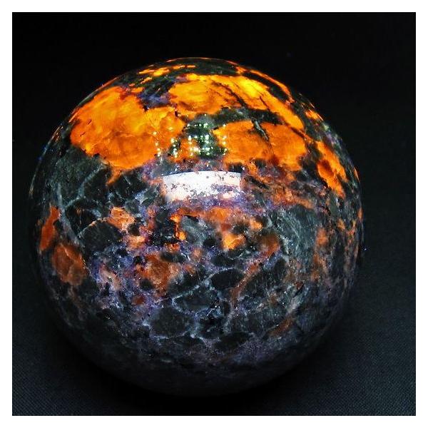 ■商品名ユーパーライト 丸玉 65mm■天然石名ユーパーライト■サイズ粒直径:約65mm■重量385g■商品番号151-7488ユーパーライト丸玉