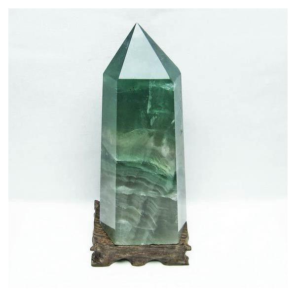 ■商品名1.8Kg フローライト 蛍石 六角柱 台座付属■天然石名フローライト 蛍石 ■サイズ高さ:約182mm　横:約83mm　厚さ:約65mm　■重量1.8Kg　■商品番号152-1338フローライト六角柱 蛍石六角柱