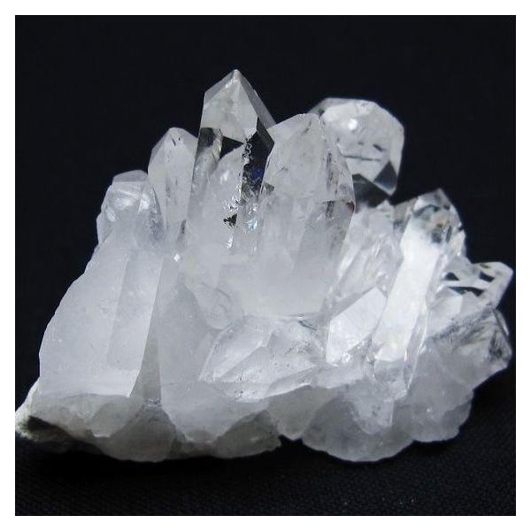 ■商品名水晶 クラスター■天然石名水晶■サイズ高さ:約35mm 横:約48mm 厚さ:約38mm■重量45g■商品番号172-3755