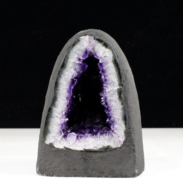■商品名アメジスト ドーム■天然石名アメジスト■サイズ高さ:約150mm 横:約105mm 厚さ:約115mm■重量2Kg■商品番号174-2240