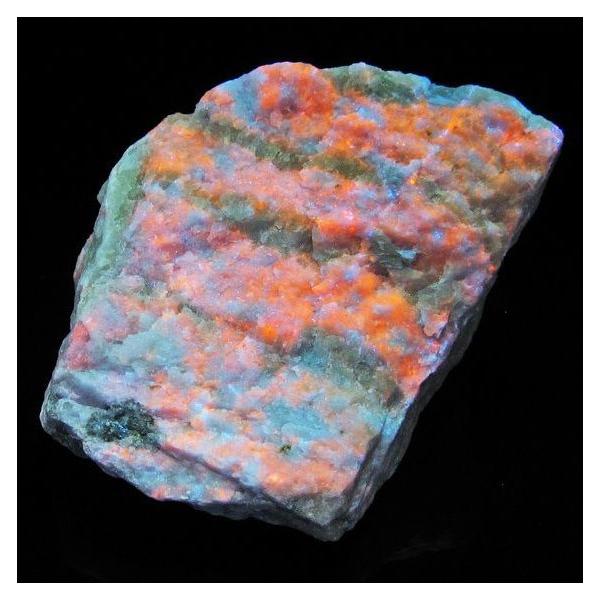 ◆ポイント3倍！春を慈しむ桜模様フェア開催中◆■商品名1.1Kg ハックマナイト 原石■天然石名ハックマナイト■サイズ高さ:約115mm　横:約95mm　厚さ:約75mm　■重量1.1Kg　■商品番号181-2877ハックマナイト原石