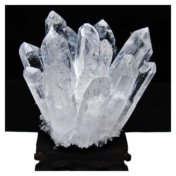 ◆5/11限定！全品10％オフクーポン配布中◆■商品名水晶 クラスター■天然石名水晶■サイズ高さ:約125mm 横:約135mm 厚さ:約135mm■重量1.1Kg■商品番号182-8390※こちらの商品は天然の水晶を人工的に再成長させた水晶です