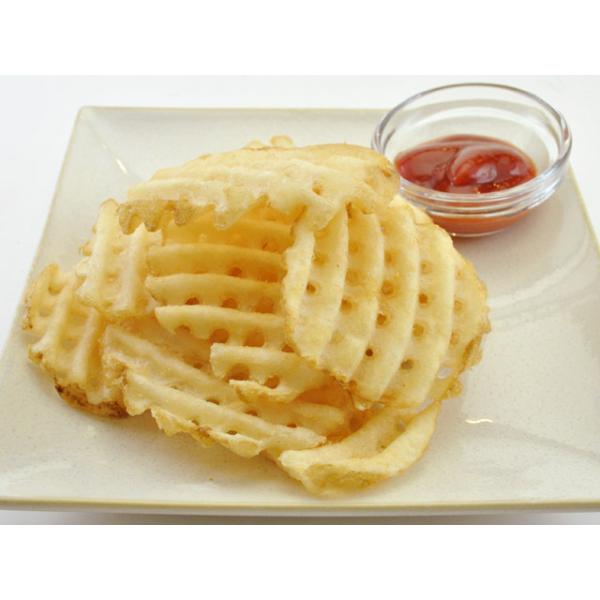 ◇ポイント：使いやすい1kgタイプで用意しました。網型カットのワッフルポテト。食べやすい大きさに揃えました。透明なコーティングをしているのでサクサクとクリスピー。◇最終加工地：アメリカ◇主要原材料：じゃがいも(アメリカ)、植物油脂(大豆を含...