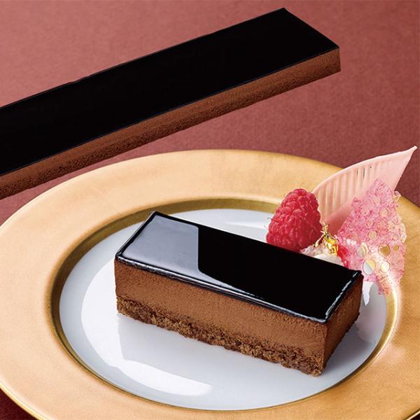 ◇商品名：冷凍ケーキ 味冷 フリーカットケーキ クーベルチュールショコラ 440g 業務用◇ポイント：ベルギー産クーベルチュールチョコレートを使用したビターなムースに、艶やかなグラサージュで、高級感のある外観に仕上げた濃厚な味わいのチョコレ...