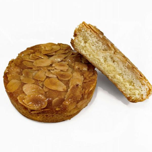 ◇ポイント：飴掛けアーモンド、ザクザク食感のクッキー生地、ケーキ生地の三層が重なるフロランタン風のタルトケーキです。アーモンドの香りが楽しめるタルトケーキに仕上げました。本格的なタルトケーキなので、丸々1個を使用したデザートはもちろん、8等...