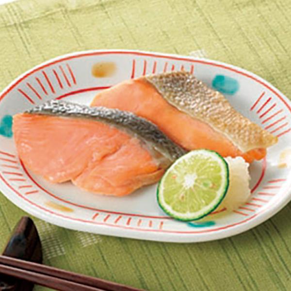 北海道産秋鮭を食べやすいように骨を取り除き、ふっくら仕上げた塩焼きです。◇最終加工地：タイ◇主要原材料：秋鮭、食塩、大豆油◇内容量：20g×10枚入◇調理方法：自然解凍(25℃)約3時間。凍ったまま、ボイル約8分注意:●パッケージなどは変更...