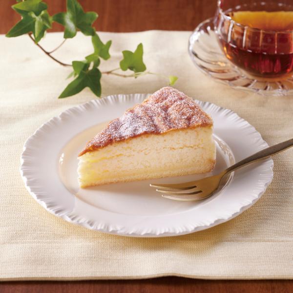 ふわふわ＆しっとり”食感が特徴です。一口食べると濃厚なチーズの風味が広がります。◇最終加工地：日本(埼玉)◇主要原材料：乳等を主要原料とする食品(国内製造)、砂糖、卵白加工品(卵白)、加糖卵黄、小麦粉、ナチュラルチーズ、鶏卵、コーンスターチ...