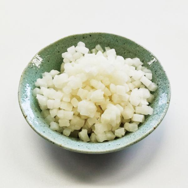 5mm×5mmに刻んだ商品です。医療食向けにもご使用いただけます。◇最終加工地：中国◇主要原材料：カブ◇内容量：500g 5mmカット◇調理方法：凍ったまま、加熱注意:●パッケージなどは変更になる場合があります。●原材料、アレルギー等に注意...