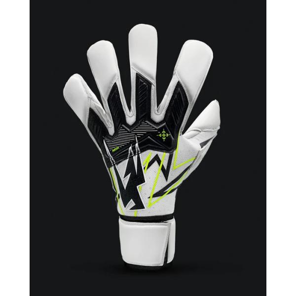 イングランドを初め、様々なヨーロッパの地域で人気のグローブです！元イングランド代表ジョーハート選手着用モデルグローブカット：3DXi+ CUT (中指薬指はネガティブカット）今季より採用された新しいラテックスPROGRIP+ 4mm  La...