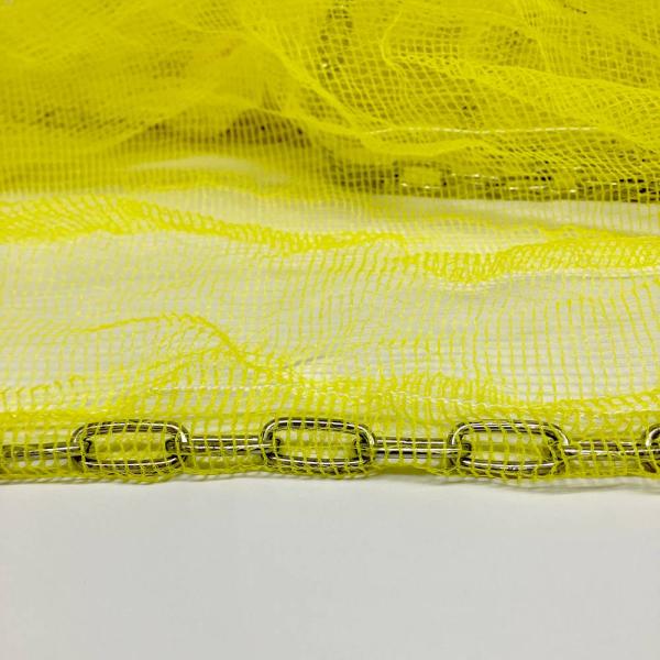 「重守（しげもり）」は、カラスや猫によるゴミ荒らしを防ぐためのゴミネットです。周囲にステンレス製の鎖を配置し、風による飛散を防止。4mmの細かい網目で、カラスのくちばしや猫の爪が入りにくく、ゴミをしっかり守ります。使用後は付属の収納袋にコン...