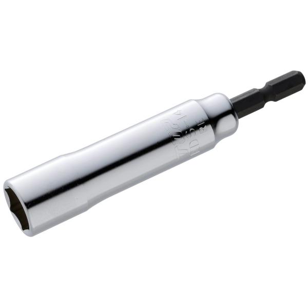 【商品説明】ソケットは耐摩耗・耐衝撃性に優れたクロムモリブデン鋼を採用し、長期間の使用でも品質が落ちにくい仕様です。特に圧入式の六角シャンク設計により、耐久性が抜群で安心してご使用いただけます。ディープソケットタイプなので、ネジから外れたナ...