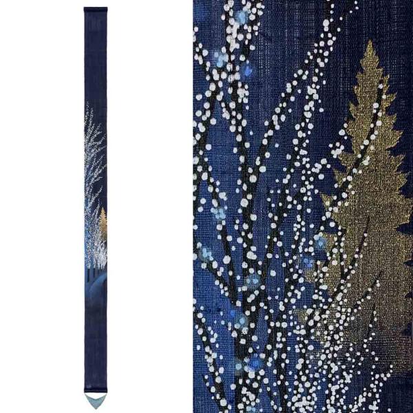 空間を華やかに彩り、和のモダンインテリアを演出する手染め本麻細タペストリー。選び抜かれた地色とぼかし染め、背景のゴールドがとても印象的です。細やかな点描のイルミネーションが、輝き光を放っているように感じさせます。きらめく華やかさは、クリスマ...