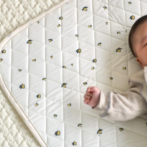 [材質]:・表生地（冷感生地）：ナイロン100％・中芯：ウレタンフォーム・裏生地：ポリエステル80％、綿20％[カラー]:レモン[商品サイズ]:幅90cm×高さ70cm[商品重量]:約290g[生産国]:中国[特徴]:■仕様★接触冷感生地仕...