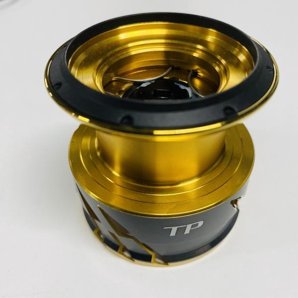 【シマノ 20ＴＰ　4000ＰＧ 10T13 20TP40PG スプール組の説明】【中古品】原則返品不可となります。あらかじめご了承ください。シマノ純正のリール補修パーツ（スプール組・ハンドル組など）。対応機種・年式の純正部品なので、フィッ...