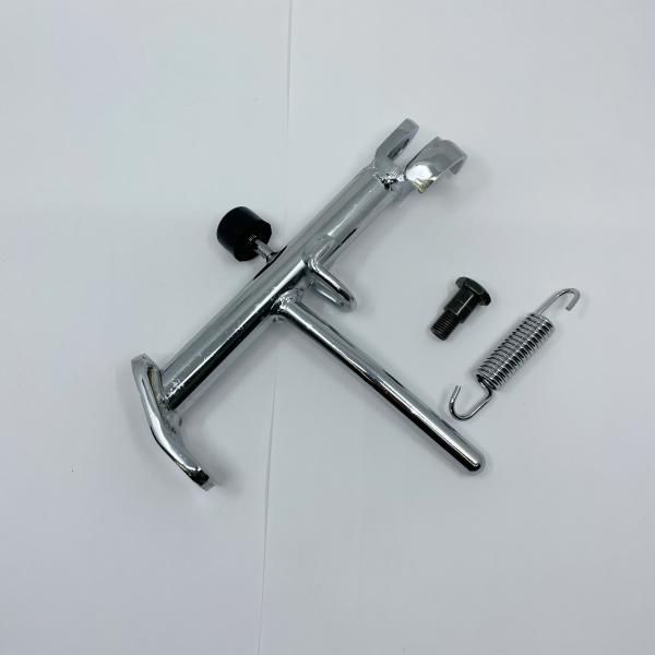 ■商品番号YP2-014■商品概要商品内容：メッキサイドスタンド+取り付けボルト（社外品）　　　　　取り付けボルト中心から地面約180ｍｍ　　　　　商品状態は写真にてご確認下さい。■適合車種▼YAMAHAマジェスティー250　SG03J■注...