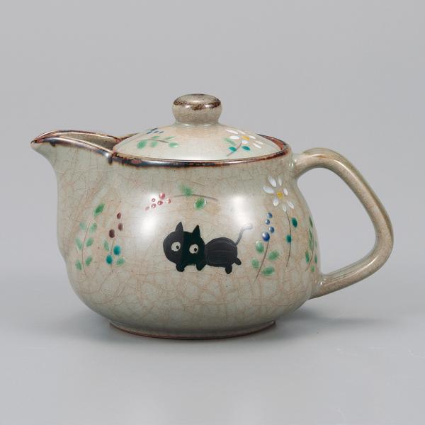 商品名：九谷焼 ポット急須 ねこ/幸洋窯＜約360年続く歴史ある、九谷焼の世界＞九谷焼の特徴は、「呉須（ごす）」とよばれる藍青色で線描きし、「五彩」とよばれる、赤・黄・緑・紫・紺青の5色での絵の具を厚く盛り上げて塗る彩法です。絵柄は大胆な上...