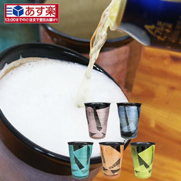 商品名：九谷焼 ビアカップ 銀彩/宗秀窯現代の九谷焼を代表する絵柄である釉裏銀彩。銀箔を張り付けた上に透明釉や五彩の釉彩を塗り、焼き上げる技法です。絵の調子がやわらかく、抑えた質感がとても上品。中でもこの作品を手がける宗秀窯は、高温焼成が可...