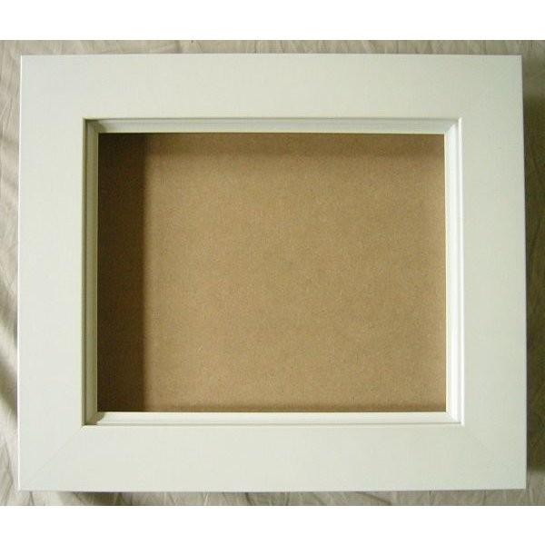 サイズ・絵寸約227X158mm用の額縁です。材質・木製仕様・本体 ガラス 吊金具 ケース付商品説明・ご入金確認後、発送に平日で約２〜７日かかります。※壁面用取り付け金具は付属いたしません。・掲載写真はサンプル画像です。・売り切れごめん。