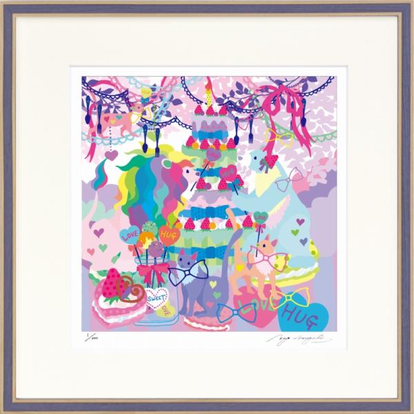 商品名 ジークレー版画 額付き絵画 ホラグチカヨ 「甘いご褒美」シートサイズ:350角:約350X350mm仕様 ジークレー版画、木製額縁、2mm厚マット、ガラス、吊り金具、ケース・額装品は生産の関係上、予告なく仕様が変更になる場合がありま...