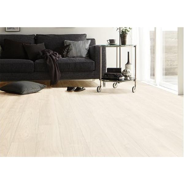 【商品名】 〔36枚セット〕 吸着 床タイル LPF-521 ウォールナット フローリング調 東リ ピタフィー 簡単 リフォーム リビング 模様替え 【ジャンル・特徴】 吸着式 床 タイル フロア フロアマット 敷物 敷き物 インテリア雑貨...