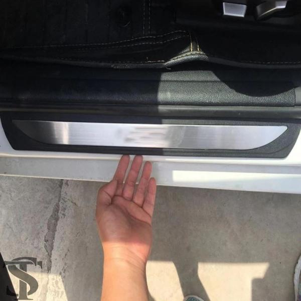 当店の商品は並行輸入社外品です。車用品の場合、特に記載のない場合は左ハンドル用となります。・商品はTOPもしくは、オプションでご選択した商品となります。＊セット、個別での商品が混合してオプション選択できる場合があります。商品価格についてセッ...