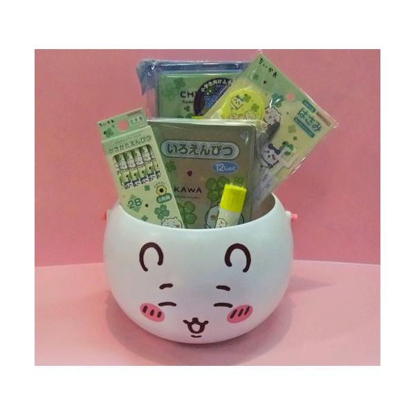ほのぼのとしたキャラクターで人気の「ちいかわ」入学お祝いセットですにっこり顔のちいかわポットに、新入学文具をつめこみました。お孫さん、お子さまの入学のお祝いに喜ばれますサンスター文具の「コンパクトふでいれ」はランドセルのすきまに横向きに入り...