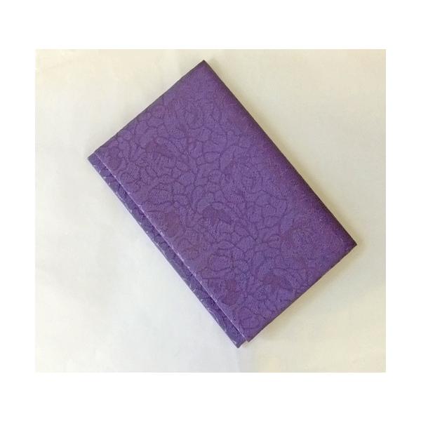 金封を包む手間がいらず、持ち運びの時に型崩れすることがなく、扱いやすいです。大寸なので少し大きめの金封にもご利用いただけます。ソフトタイプのふくさですから、使用後は、折りたたんでポケットにも、収められます。寸法：14.5×22.5cm材質：...