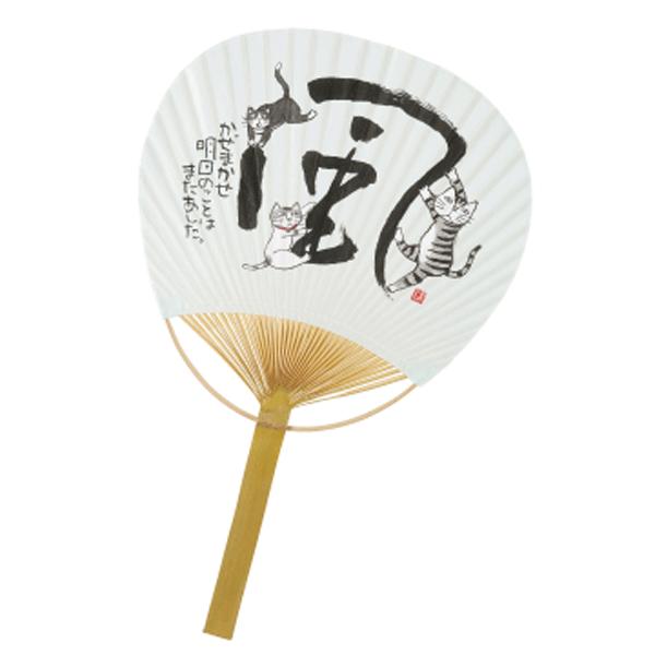 人気の岡本 肇アート　新水墨シリーズです。高級感のある唐月型の竹うちわです。サイズ：タテ38×ヨコ24.5cm日本製※この商品は天然素材を使用している為、一点一点風合い等が多少異なります。※季節商品の為品切れになる場合がございます。