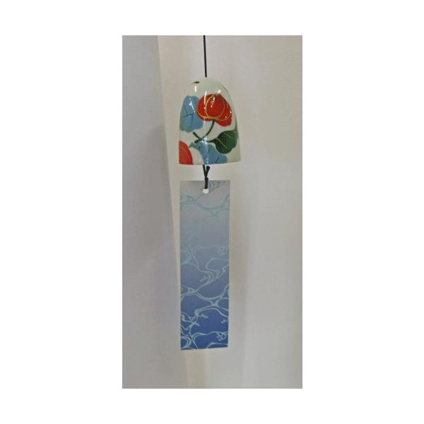 心洗う音色、四季情緒を描いた蒔絵、夏の楽しみを感じていただけます。会津喜多方の一点一点手作りです。●風鈴　径5.2×高7.5cm（磁器）●短冊　16.5×4.5cm