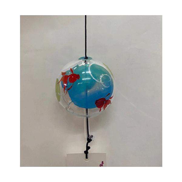 心洗う音色、四季情緒を描いた蒔絵は、夏の楽しみを感じていただけます。会津喜多方の一点一点手作りです。●風鈴　径6×高5.7cm●短冊　16.5×4.5cm●素材　クリスタルガラス