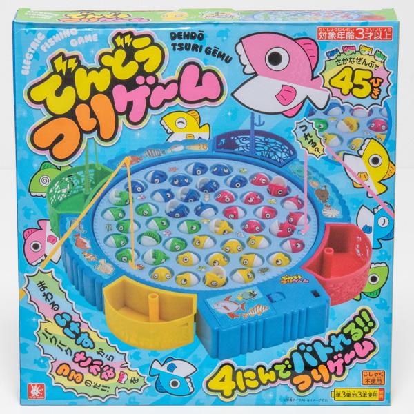 最大4人までバトれる白熱のフィッシングゲーム！ 魚が口を開けたところを狙って釣り上げるシンプルな魚釣りゲーム。(磁石不使用)3つの海から選ぶことができ、みんなで楽しむことができます。友達や家族みんなで盛り上がろう！セット内容：本体、さかな4...