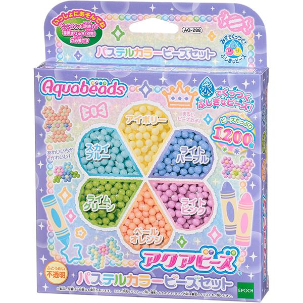 新色のパステルカラービーズ4色に、アイボリーとペールオレンジを加えた優しい色合いのビーズセットです。※こちらの商品はアクアビーズとイラストシートがセットになった商品です。別売りのビーズトレイと専用きりふきやスプレー、またはそれらがセットにな...