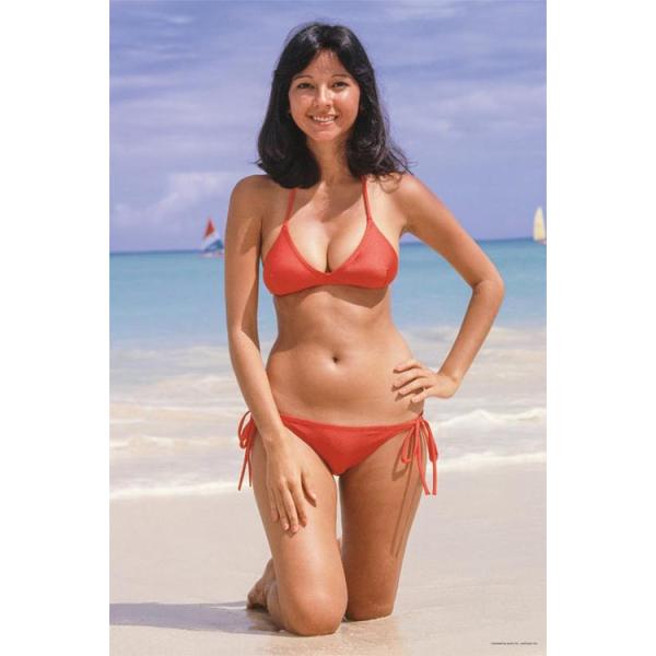 【発売日：2019年01月10日】商品名：アグネス イン ラニカイサイズ：50×75cm品　番：CUT-1000-068ピース数：1000メーカー：キューティーズ補　足：【ジグソーパズル】【人物】【アグネス・ラム】【201801】【1000...