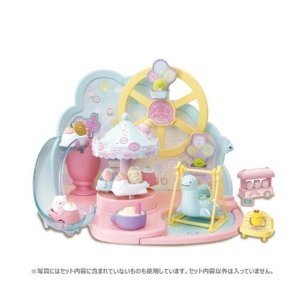すみっコぐらし くっつきすみっコ まわるメリーゴーランド♪ かんらんしゃのあるゆうえんちかんらんしゃ、メリーゴーランド、ジェットコースターなど、遊びがたくさん詰まったすみっコたちのゆうえんち！吸盤付きのすみっコフィギュアは、色々なところにぴ...
