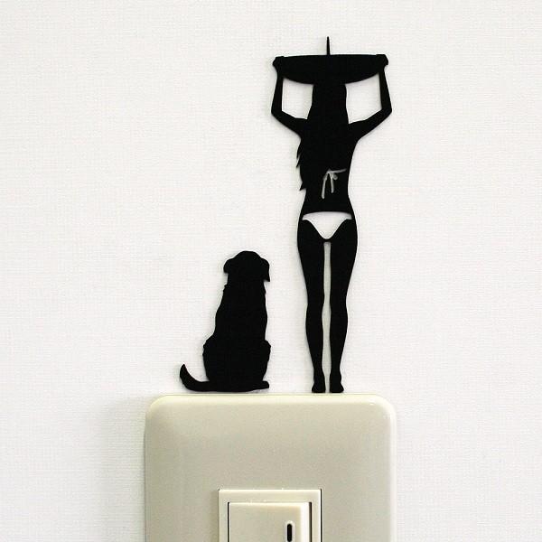 ■日本製■シールサイズ　　サーファーガール　縦 10 cm x 横 3.4 cm　　　　犬　　　　　縦 4 cm x 横 2.6 cm電気のスイッチまわり、棚の上、トイレの壁など毎日何気なく見ている場所にストーリーを生み出すことができるウォ...