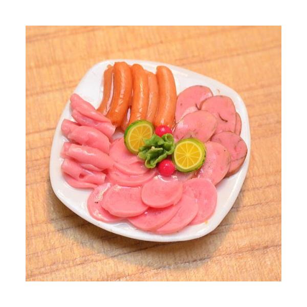 ▼この商品は【ミニチュアフード 肉料理シリーズ(B) [FN2] 品番：28551】です。1/12スケールのミニチュア ドールハウス用の小物です。海外輸入商品の為、塗装などにムラがある場合がございますのでご了承ください。豪華な肉料理シリーズ...