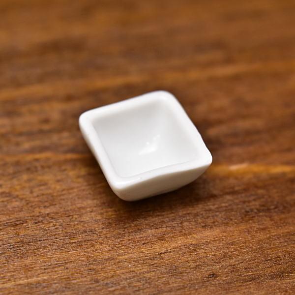 ▼この商品は【ミニチュア雑貨 陶器 Sサイズ [SPLP15] (セラミックボウル/カラー：ホワイト)】です。1/12スケールのミニチュア ドールハウス用の小物です。海外輸入商品の為、塗装などにムラがある場合がございますのでご了承ください。...