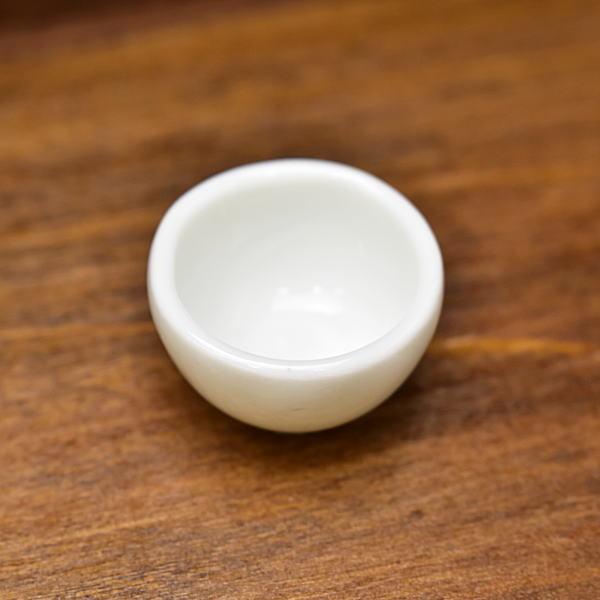 ▼この商品は【ミニチュア雑貨 陶器 Sサイズ [SPLP25] (セラミックボウル/カラー：ホワイト)】です。1/12スケールのミニチュア ドールハウス用の小物です。海外輸入商品の為、塗装などにムラがある場合がございますのでご了承ください。...