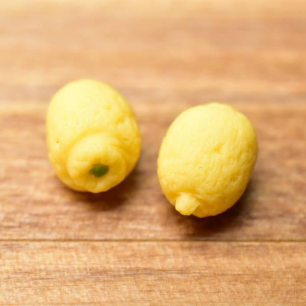 ▼この商品は【ミニチュアフード 果物シリーズ 【レモン [LF6] 2個セット】 (1/12スケール) [m-s]【SM】】です。1/12スケールのミニチュアフードです。ハンドメイドの為、大きさなどに個体差ある場合がございますのでご了承くだ...