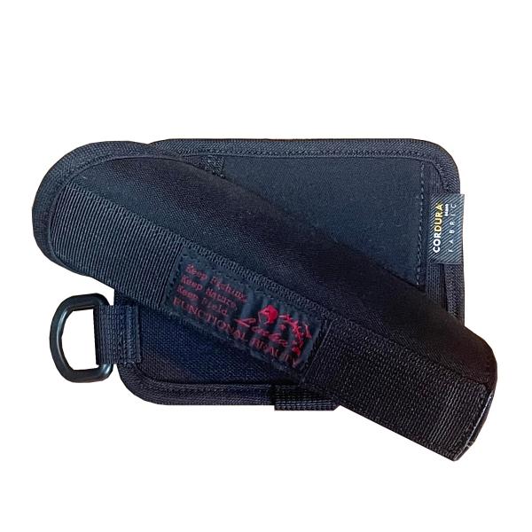 ■メーカー：リーニア(Linha)・チヌの落とし込み、シーバスやライトソルトゲーム等のランディングネットを一時保管するのに最適なホルダーです。・合皮や本革に比べ、擦れや引っ掛かりに強いナイロン製。撥水機能が有るので、雨にも強いのが特徴です。...