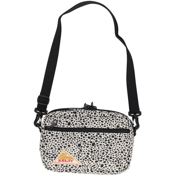 ■バリエーション：_,ベージュダルメシアン,_■メーカー：KELTY(ケルティ)・素材:表地/ポリエステル100％、裏地/ポリエステル100％・サイズ:高さ16×幅24×奥行6cm・重量:220g説明定番でも人気の「レクタングルジップショル...