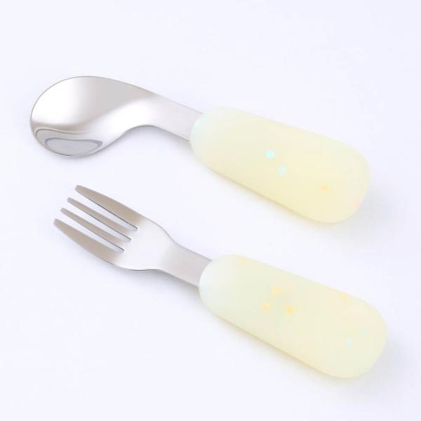 ,#00003380,#20251203001,#00003592,#20251225001 ベビーザらス限定　dear BABY (ディアベビー)シリコン素材のベビー用フォークとスプーンです。シリコン製の持ちやすいグリップでできています。