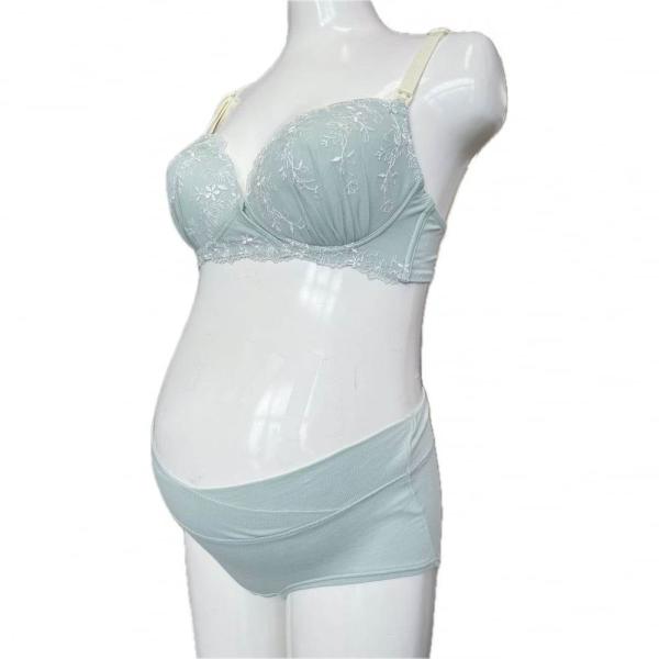 ,#00003646 産前から授乳期まで使える、ストラップオープンとフロントカシュクール仕様の授乳らくらくマタニティブラ＆ショーツセットです。ブラジャー・ノンワイヤーでらくちん・脇流れしにくいサイドボーン・アンダーの変化に対応できる4段フッ...