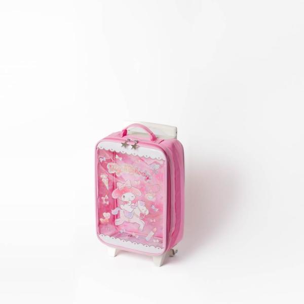 ,#20251215siteoffitems,#00003763 マイメロディのコロコロキャリーが登場！本物のスーツケースとそっくりな仕様です♪いつものお出掛けや旅行がもっと楽しく、快適になる事間違いなしです！外出時以外にも大事なおもちゃを...