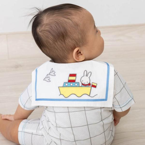 ,#00003761 【ベビーザらス限定】人気の「ミッフィー」から半袖カバーオールが登場。生地はさらっとしたパターンメッシュの綿素材で、暑い日も心地よい肌触りになっています。