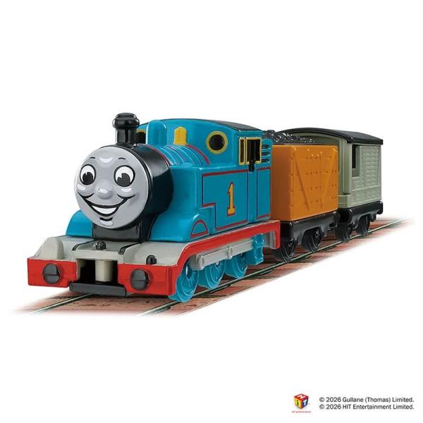 きかんしゃトーマス原作出版80周年を記念して、原作絵本をイメージしたトーマスがトーマストミカに登場！原作絵本をイメージしたトーマストミカです。トーマスの顔、車体のカラーリング、貨車も絵本仕様の特別なカラーリングです。