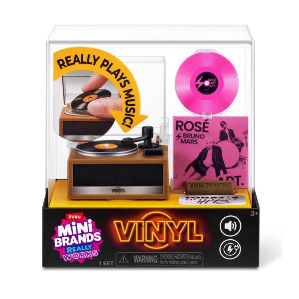ミニブランズシリーズに、VINYLプレイセットが登場！！レコードをプレイヤーにセットすると名曲の一部が流れるよ！別売り【ミニブランズ VINYLシリーズ1】のレコードをセットして一緒に遊ぶことが出来るよ！【あそびかた】・レコードをプレイヤー...