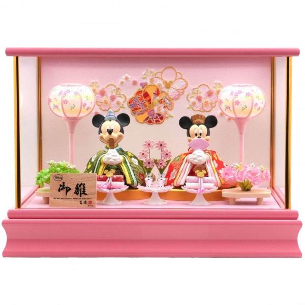 #00003430 ＜全国無料配送＞初節句のお祝いに。ミッキーのシルエットが施されたお衣裳や背景、前飾りは、トイザらス・ベビーザらスだけの限定デザインです（画像4枚目）。間口38cmで、飾りやすくて人気のコンパクトサイズ。